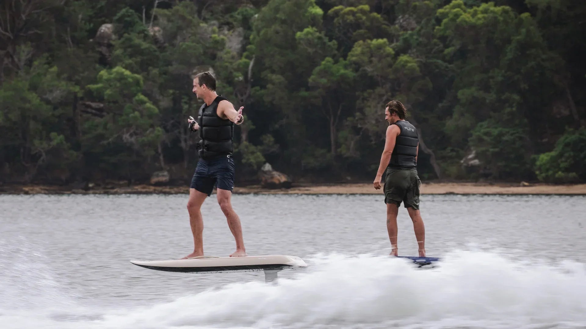 Bear Grylls Fliteboard Escape | Fliteboard™ Timor-Leste – Fliteboard ...
